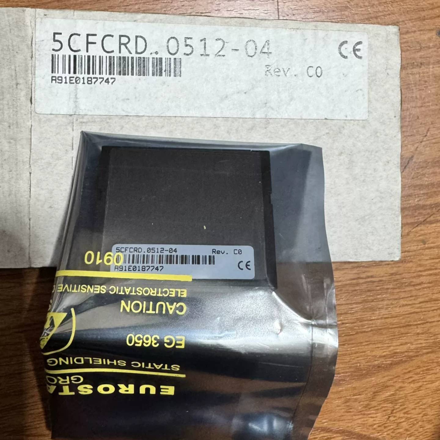 可维修型号是SCFCRD.0512-04,工业级512MB闪存卡,议价