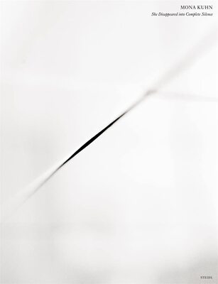 【预售】莫娜·库恩：她消失在完全的沉默中 Mona Kuhn She Disappeared into Complete Silence｜老佛爷书店