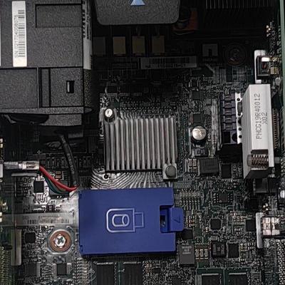 NetApp FAS8040控制器 111-01209 110-00275 111-01208 111-01215