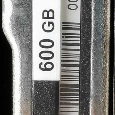 EMC 600G SAS 15K 2.5 005050936 005050935 VNX 5200 5400 5600