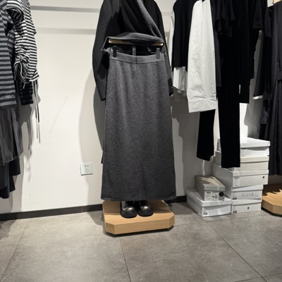 indiciaF2D4QZ754C专柜正品标记女装羊毛针织半身裙直筒裙吊牌689