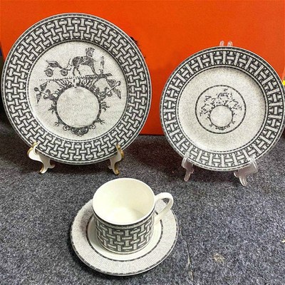 European-Style Bone China Ceramic Plate Set Gray Dinner Set