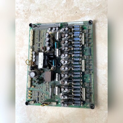 安川驱动板YPHT31327-1A图片实拍不会测试什 议价