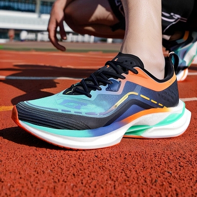 特步轻便透气跑步鞋运动鞋