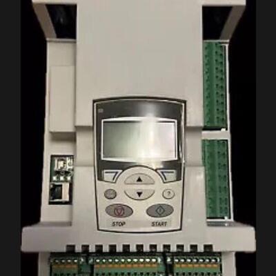 3BHE030579R0003 Unitrol 1020 ABB 基本转换器工控模块议价维修