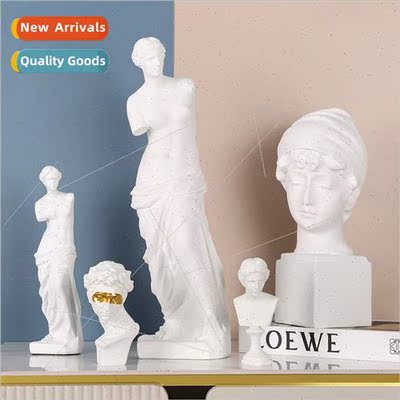 Scandinavian Greek mythological figure statue Venus lyre wom