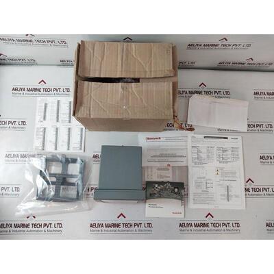 原装供应UDA2182-CC1-NN2-NN-P0C0-EE通用双分析仪4安培1