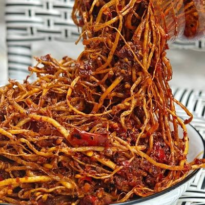 云南佤味撇菜根瓶装开胃下饭菜