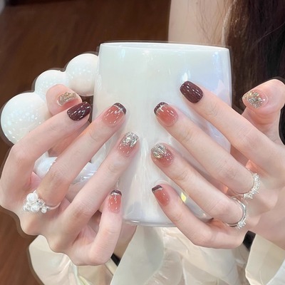 艺人纯手工美甲穿戴甲短款高级感显白鎏金琥珀色2025新年美甲贴片