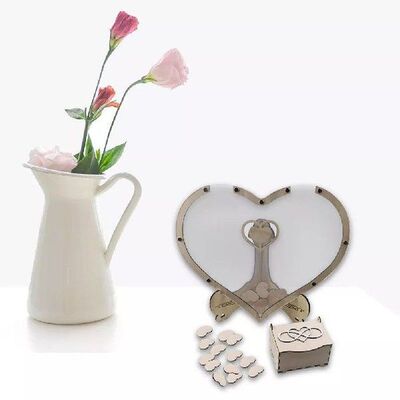 Buku Tamu Pernikahan Berbentuk Hati Alternatif Sederhana