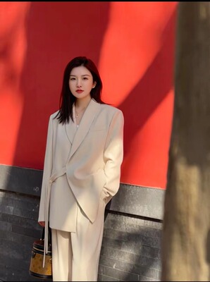 春季新款时尚显瘦设计感宽松西服两件套套装