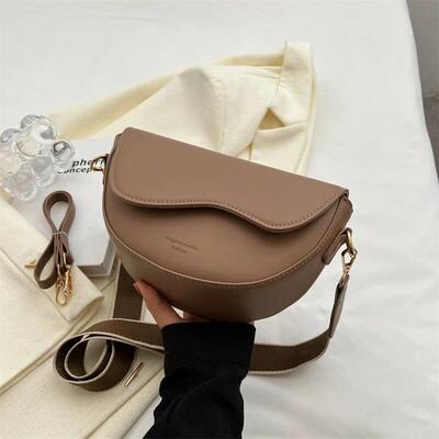 Small Leather Saddle Armpit Bags for Women Summer Chain Shou