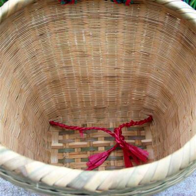 。湖南贵州四川背篼云南竹编制品买菜采茶叶手工竹背篓竹编农用大
