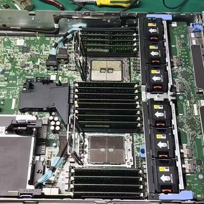 {议价}戴尔r7425准系统平台24盘2.5，双电1100w,双散{可维修}