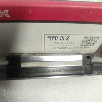 THKSSR15XW SSR20XW直线导轨滑块  全新