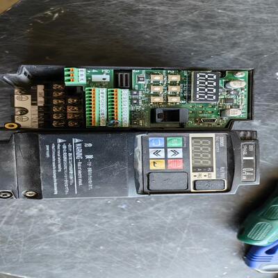 议~欧姆龙变频器3GX2-AB004-ZV104KW22