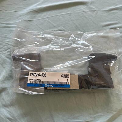 SMC电磁阀VFS2210-5DZ，全新，实物请见下图