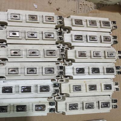 （设备配件）英飞凌模块FF200R12KS4,Ff300r12kS4,有