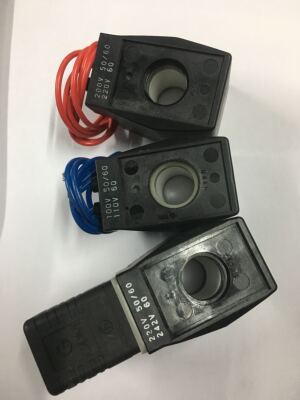 现货CKD电磁阀线圈AB41 AB31型全新真品AC220DC24AC110当天发货