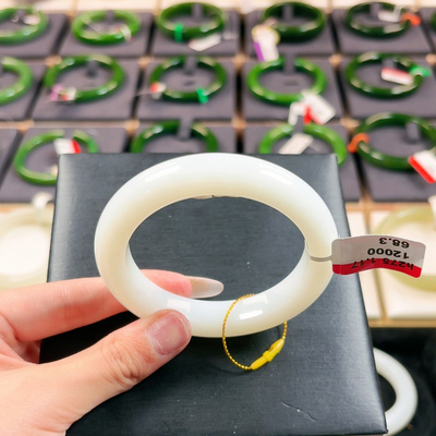 H275新疆老料老黑山羊脂牛奶白细底5657毕业级展馆系列正价28w起