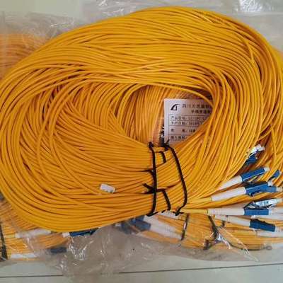 四川天邑光纤跳纤.lc-lc  2.0   15米，一包10