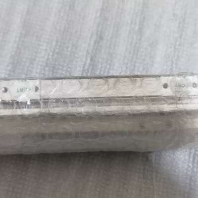 全新CKD线性滑台气缸LCR-8-50一个。