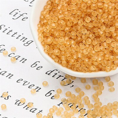 Grind arenaceous transparent glass 3 mm m beads scattered