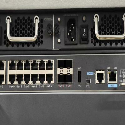 华三/H3C S7003E  高端多业务路由交换机