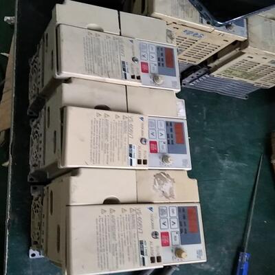 安川变频器CIMR-V7AT41P5原装无 安川