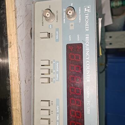[德峰]TRONEER FREQUENCY COUNTER 频率计