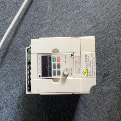 [德峰]HLP-C+ 海利普变频器 HLPC+0D7523B1
