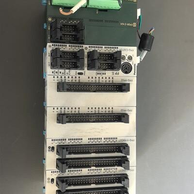 松下PLC FP0R-E16X FP0-C32T2H主机