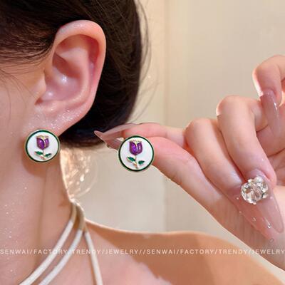 2025年新款小香风玫瑰花耳钉女