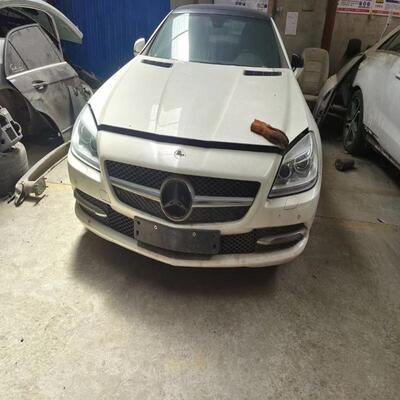议价奔驰slk350 200拆车件，奔驰W172拆车件便宜出