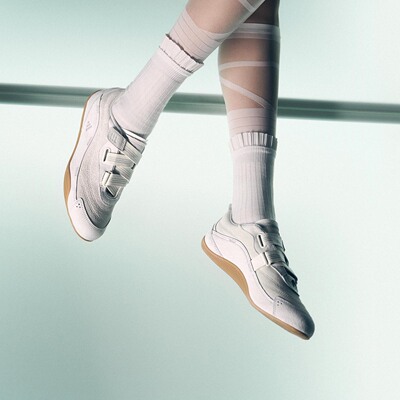 adidas阿迪达斯女子URBAN REVERIEFOS低帮百搭运动休闲鞋JS0151