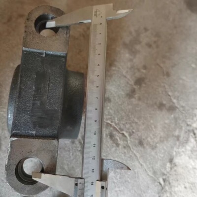 东方红MG604/704/754/E654前支座+套/原厂材质/W拖拉机农机配件