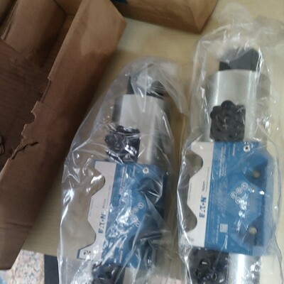 伊顿液压泵PVH74QIC-RAF-13S-10-IC-31变量柱塞泵PVH 98 QIC-RF-1