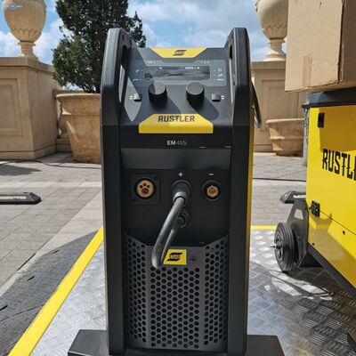 多功能伊萨焊机Rustler EM 215i300i455i宽电压设计用于手工气保