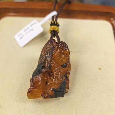 琥珀蜜蜡黄蜜金珀随型吊坠原始皮色克重11.20gNO.930
