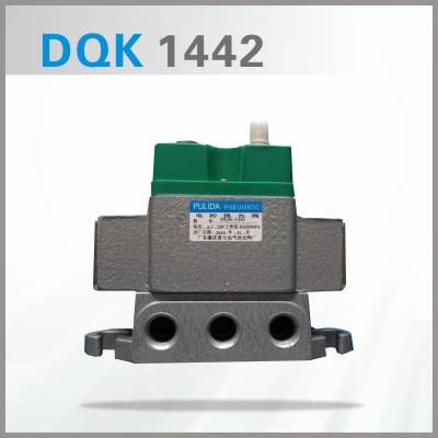 电磁气动阀DQK-1422 2422 1442 2442电磁换向阀控制阀气动元件
