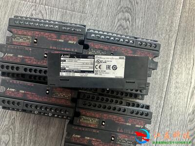三菱AJ65SBT-64AD   17年