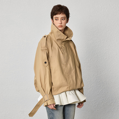 希凯驰26年春设计师款翻领韩版简约外套卡其短风衣显瘦31627016