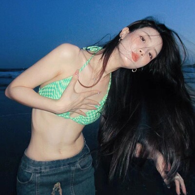 速发复古格子性感辣妹绑带三点比基胸边男抹尼海斩沙滩度假