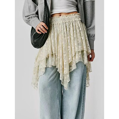 欧美风褶皱分层蕾丝短裙