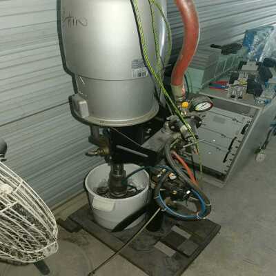 固瑞克注胶机 柱赛泵 注油泵231115（基数电子）