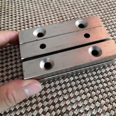 强力磁铁条形钕铁硼带孔100*20*10双孔100X10X5双孔孔5mm长方形片