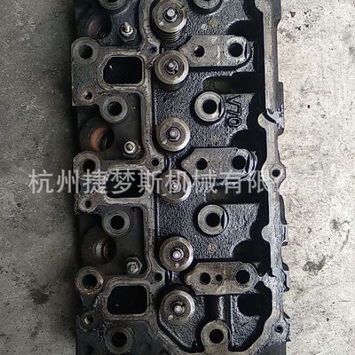 洋马3TNV70缸盖总成气缸头