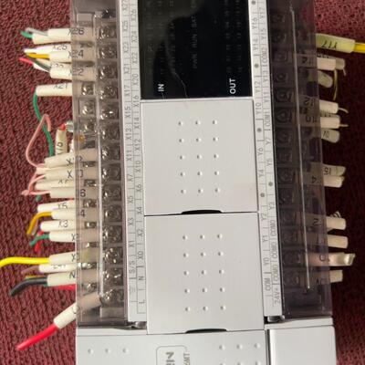 LX5V-2416MT-A 维控plc 工控可编程控制模块 功能稳定议价维修
