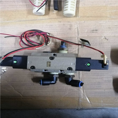 CKD电磁阀4KB420：2个（憨憨电子）