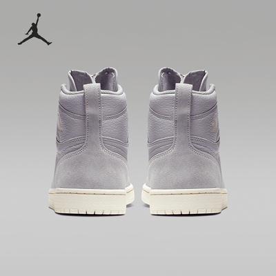 耐克女子拉链高帮运动篮球鞋